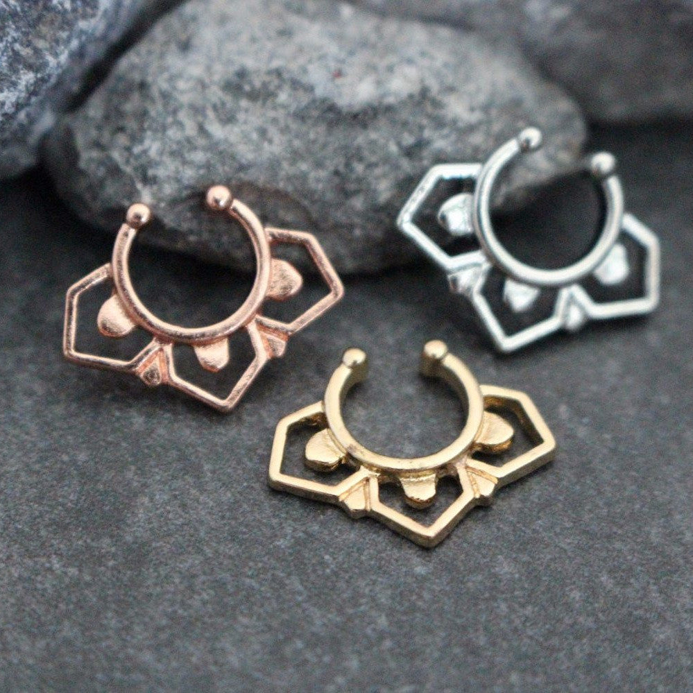 Fake Septum Rings. Faux Septum Jewelry, Septum Clip On – MyBodiArt