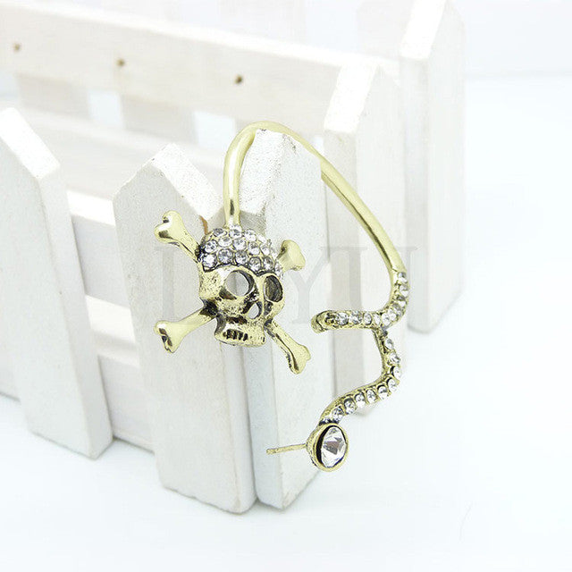 Captain Patch Crystal Pirate Skull Ear Cuff Earring – MyBodiArt