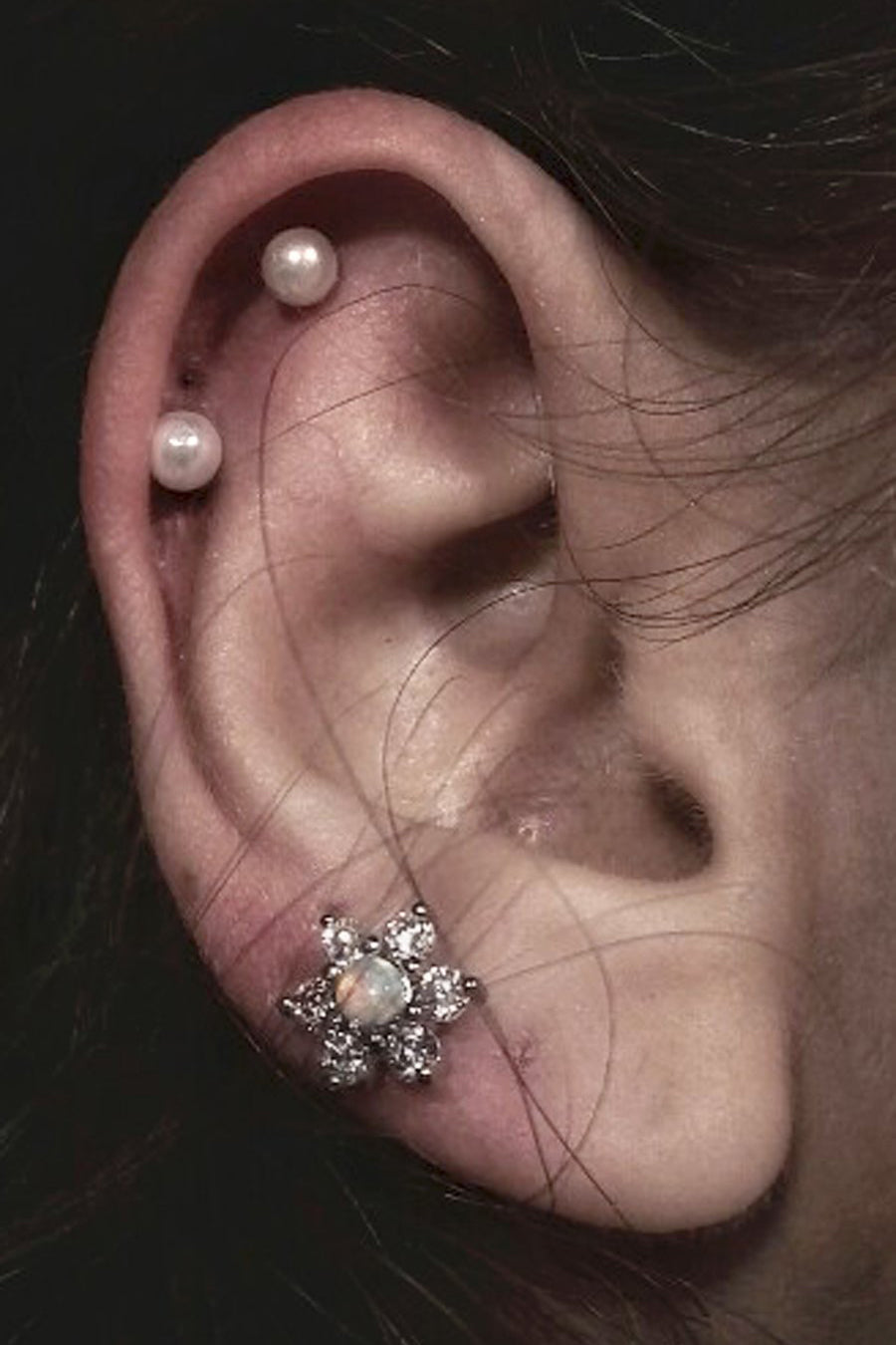 Starr Opal & Crystal Flower Ear Piercing 16G - Cartilage, Helix, Tragus ...